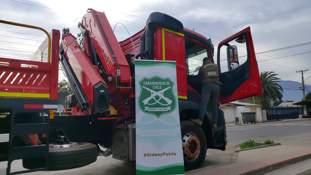 Carabineros de Mostazal recuperaron camión robado desde la sucursal ... Carabineros de Mostazal recuperaron camión robado desde la sucursal ...